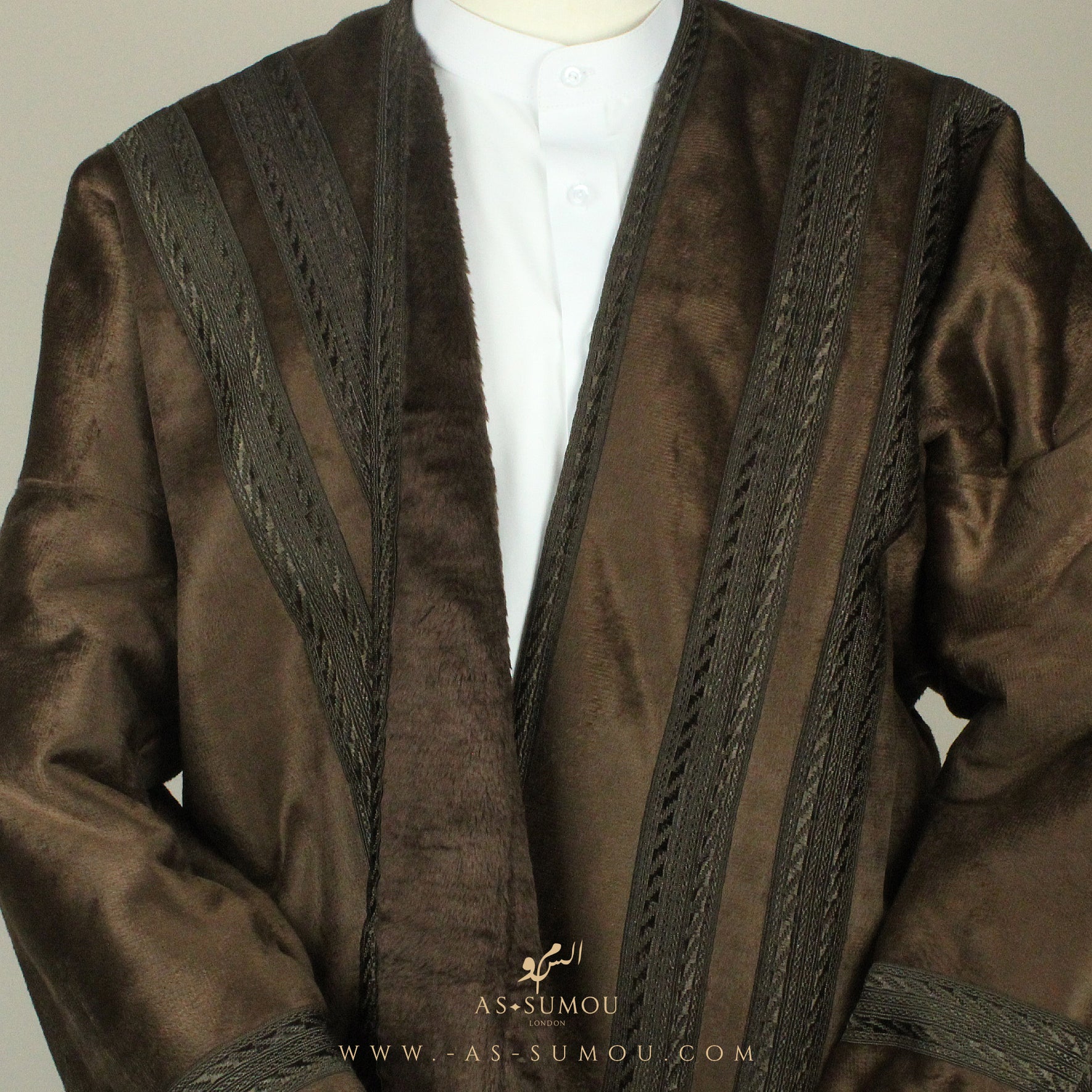 Authentic Arabian Winter Farwa Bishts – As-sumou London